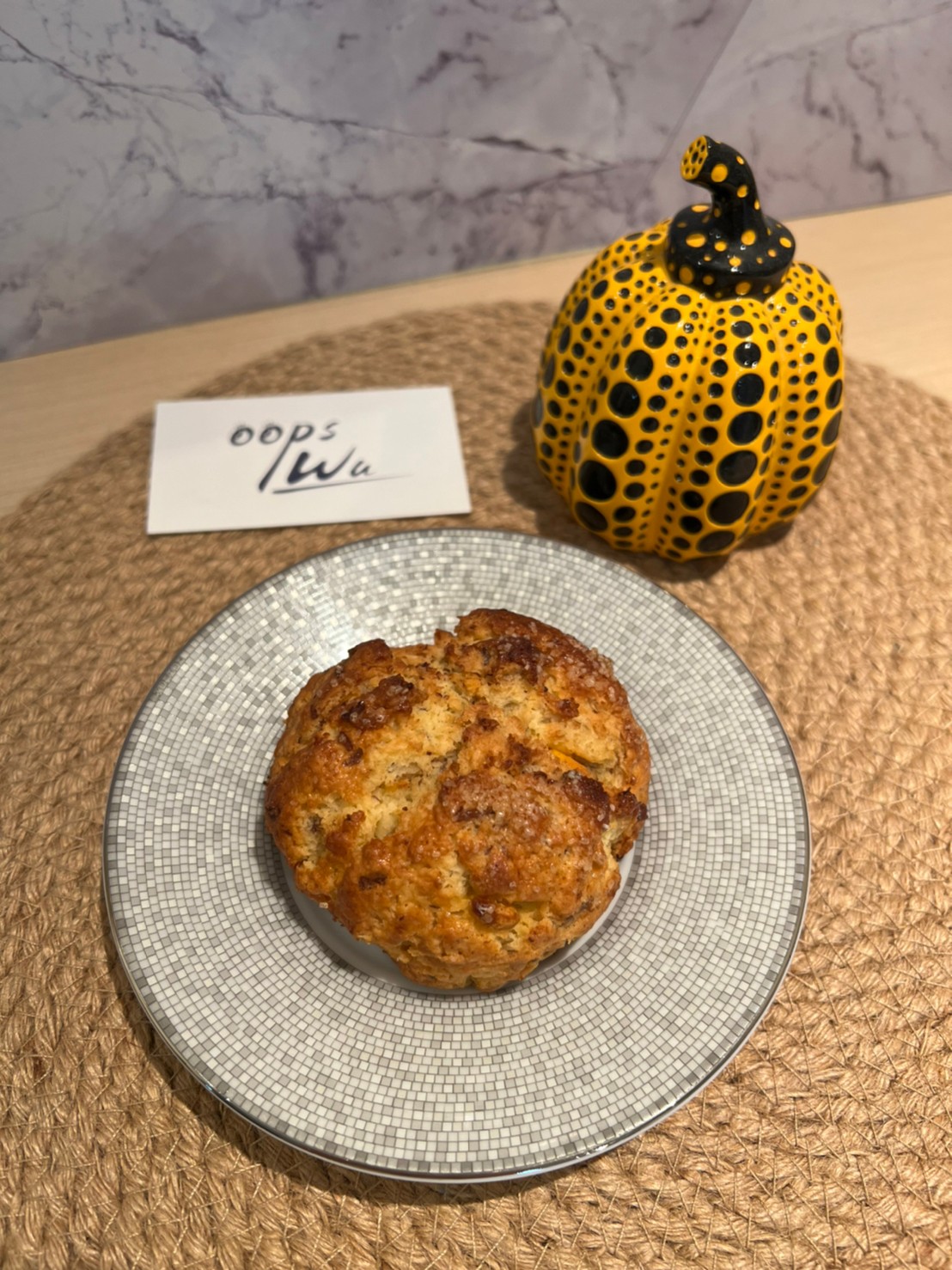 宅美食｜Scone Monster 失控怪獸 ，奶皇蜜紅豆司康跳脫司康既定印象，展現特色美味。 – oopsWu